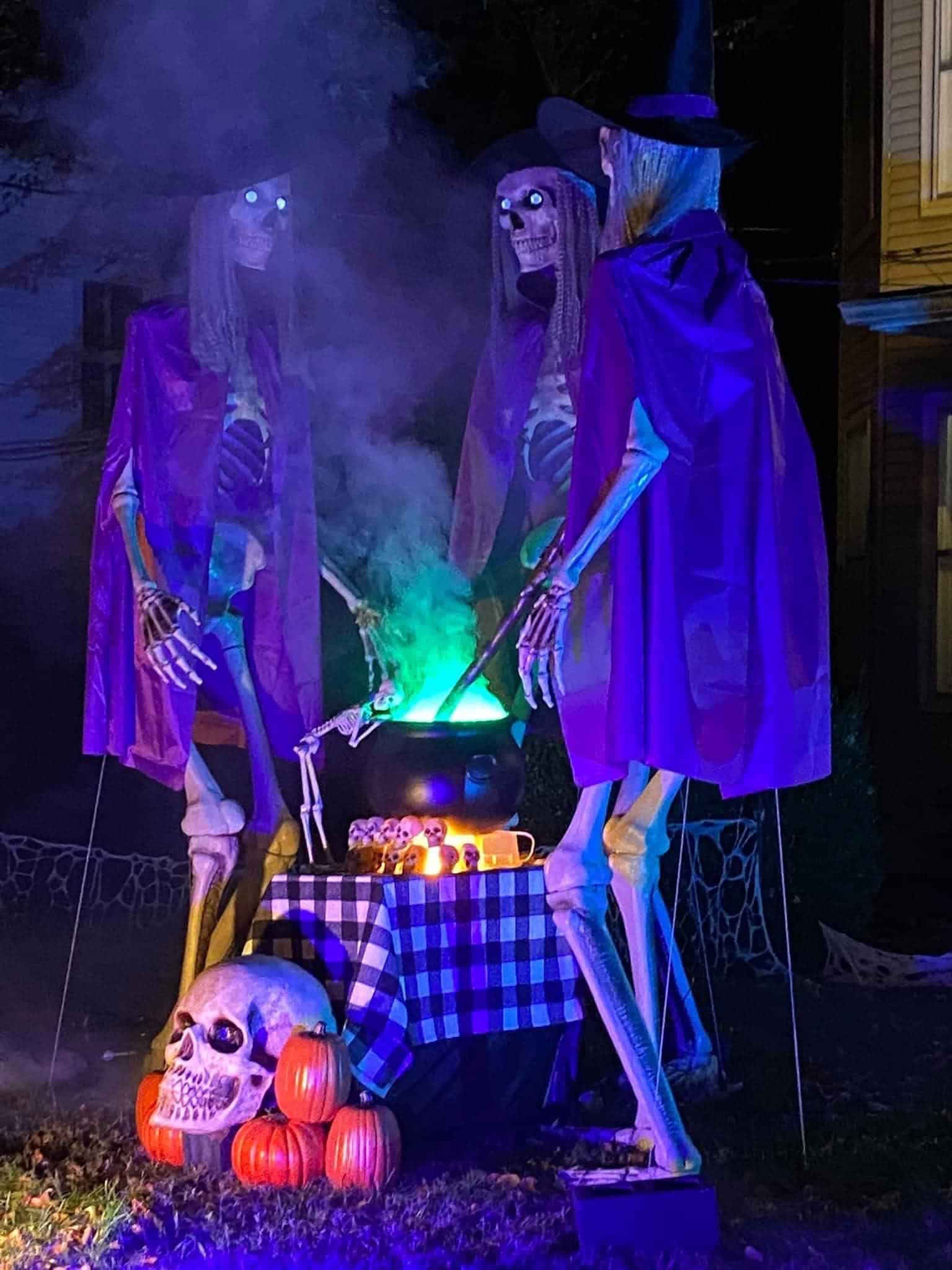 Need a good scare? Haunted houses, ghost walks, and giant skeletons, oh ...